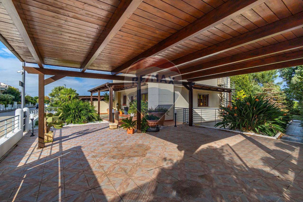 Villa in affitto a Bari