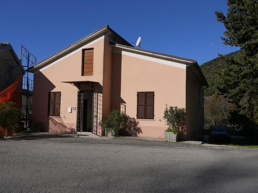 Casa indipendente in vendita a Fossombrone