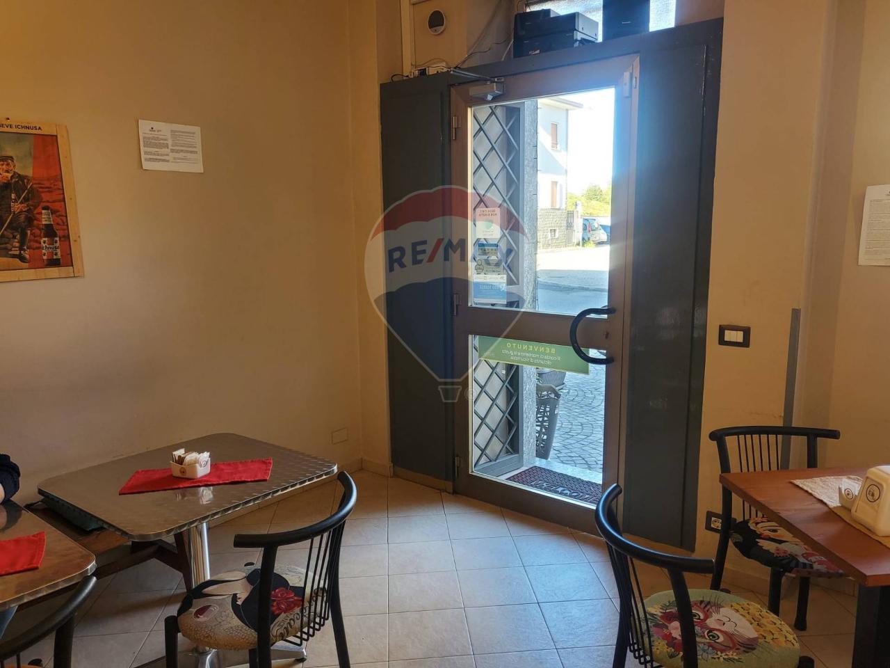 Esercizio commerciale in vendita a Lainate