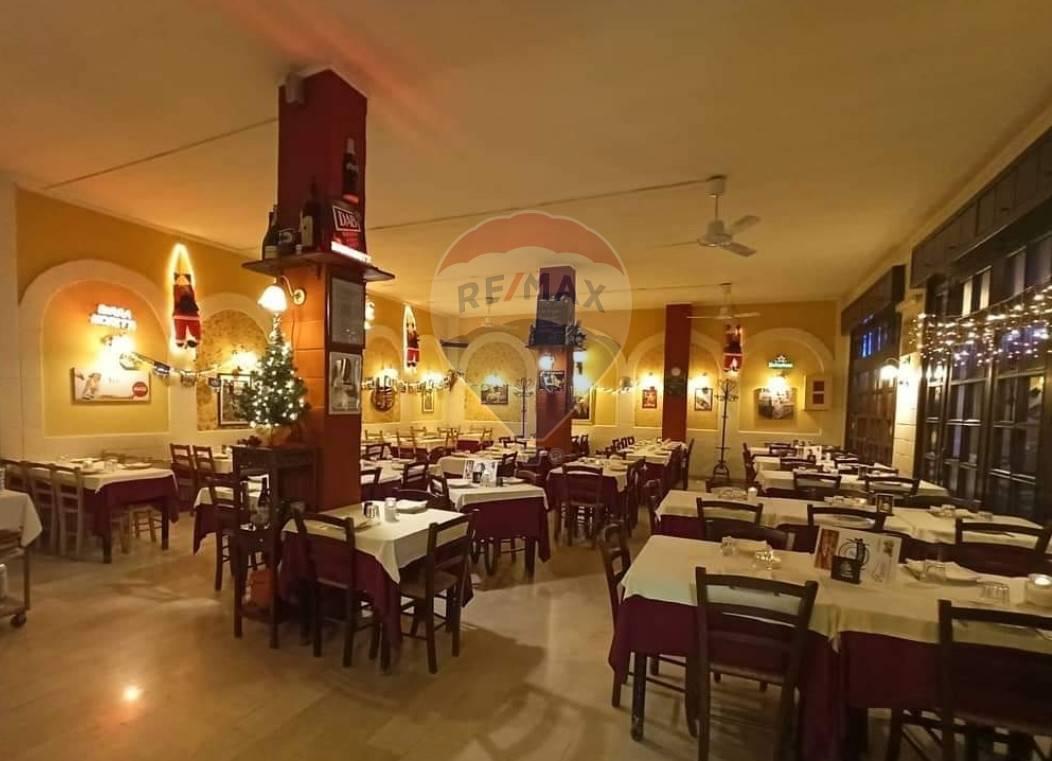 Esercizio commerciale in vendita a Capurso