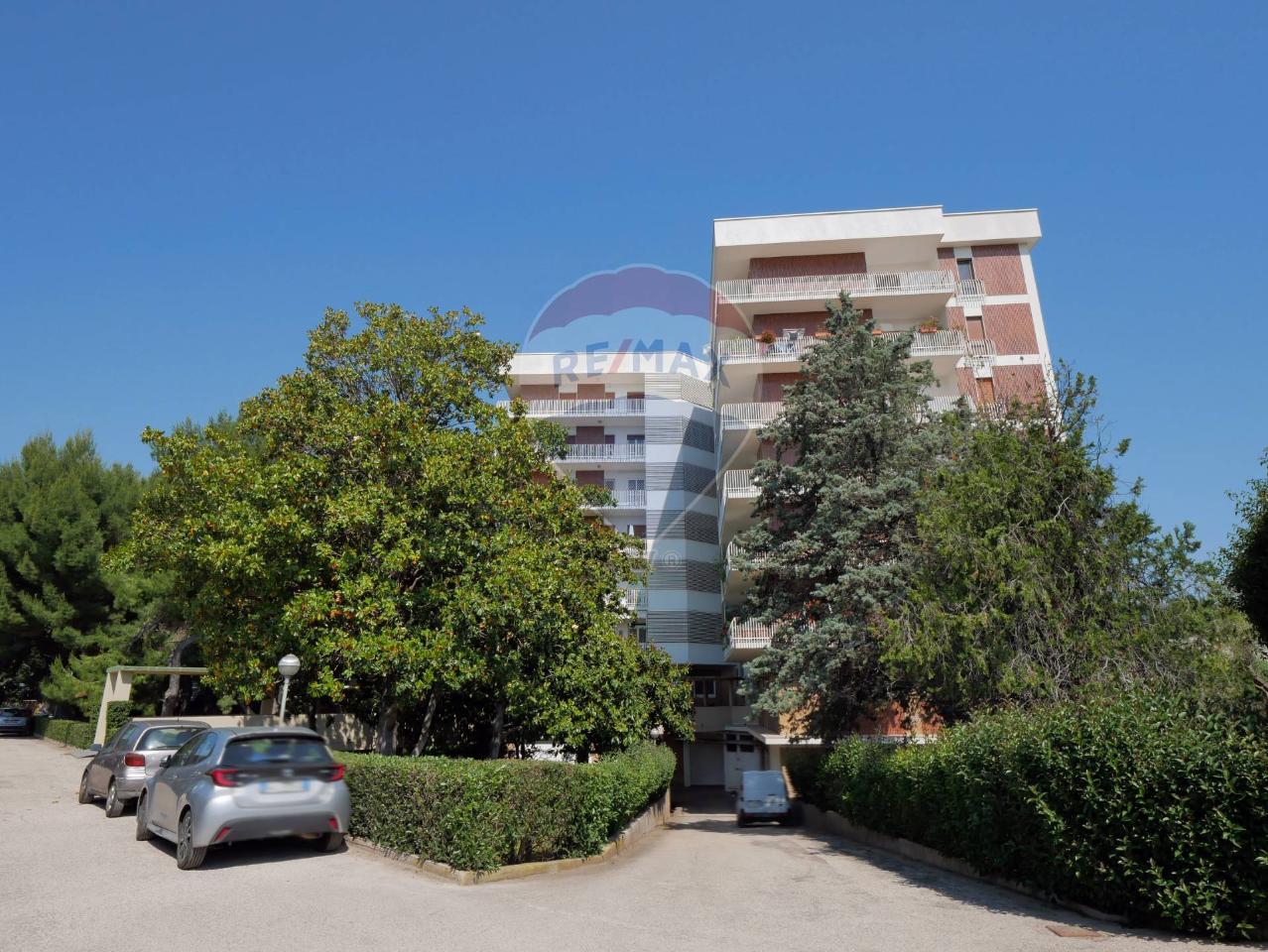 Appartamento in Via Luzzatti 15, Bari