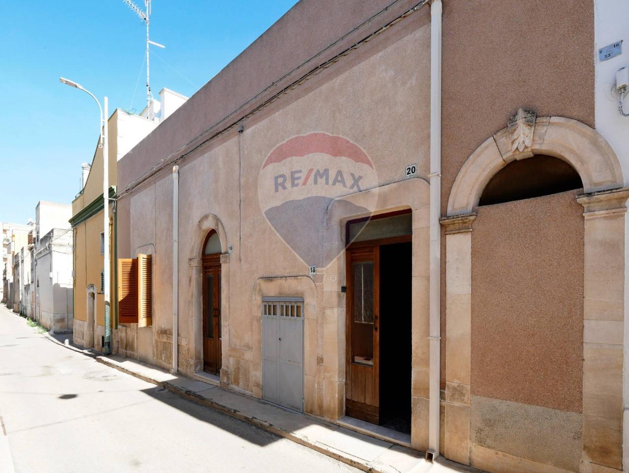 Casa indipendente in vendita a Adelfia