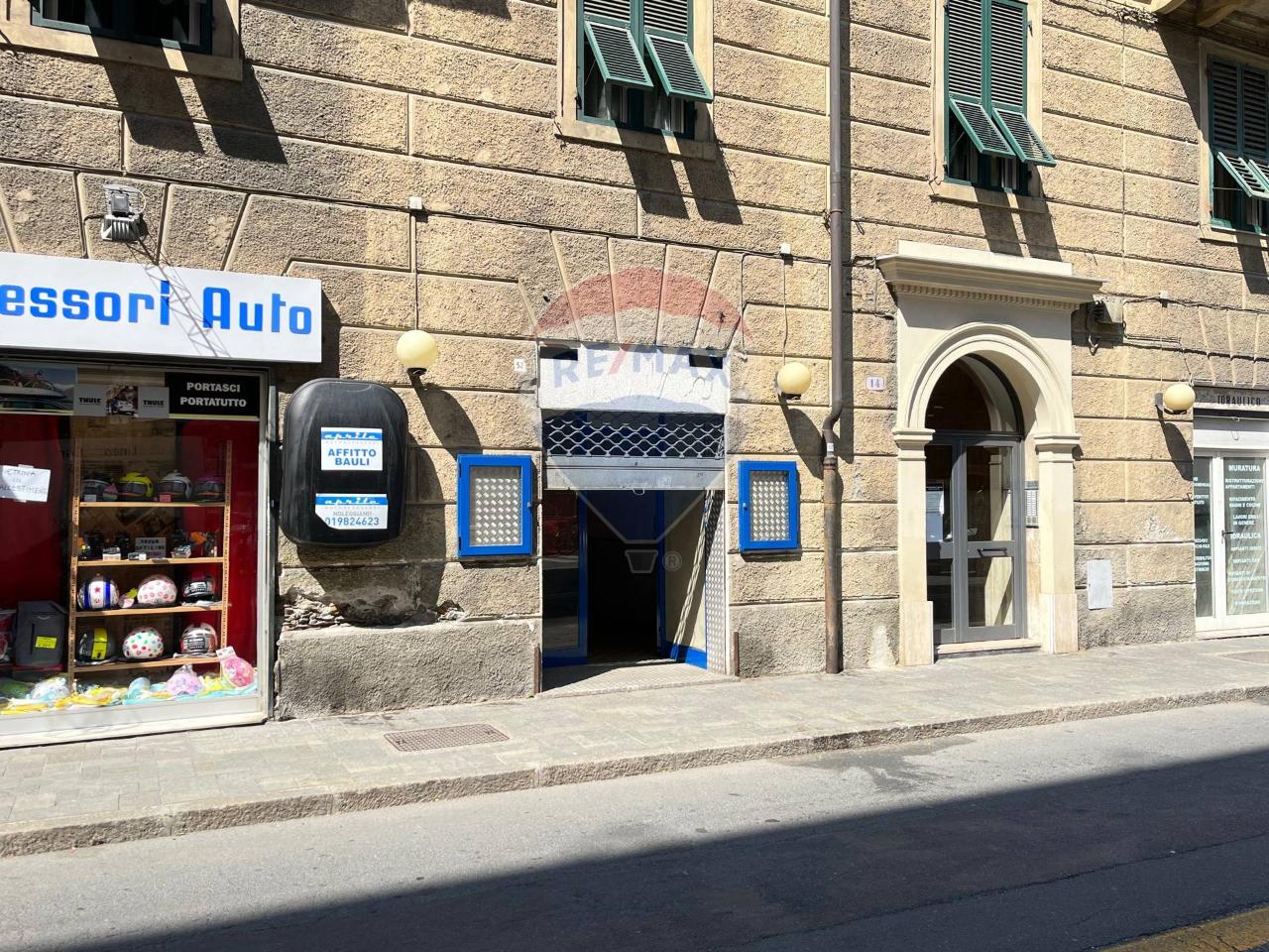 Negozio in vendita a Savona