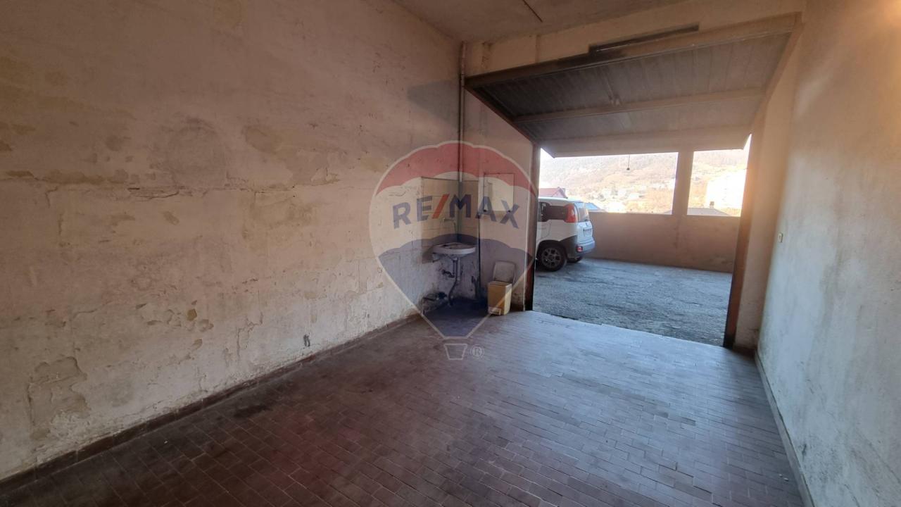 Box in vendita a Rossiglione