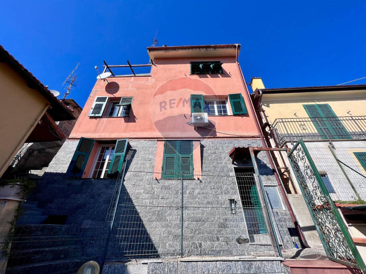 Casa indipendente in vendita a Genova