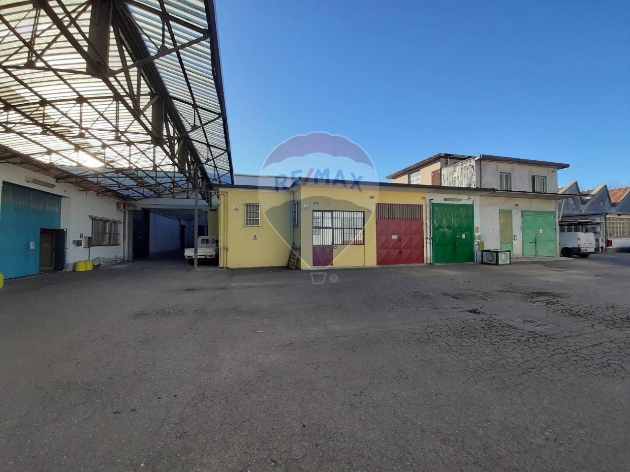 Capannone in vendita a Caronno Varesino