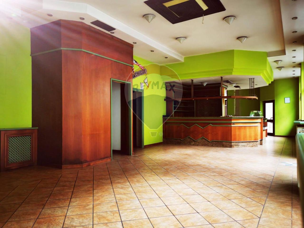 Negozio in vendita a Arcisate