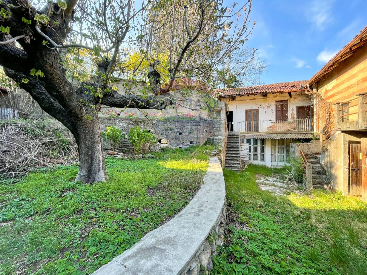 Rustico in vendita a Arcisate