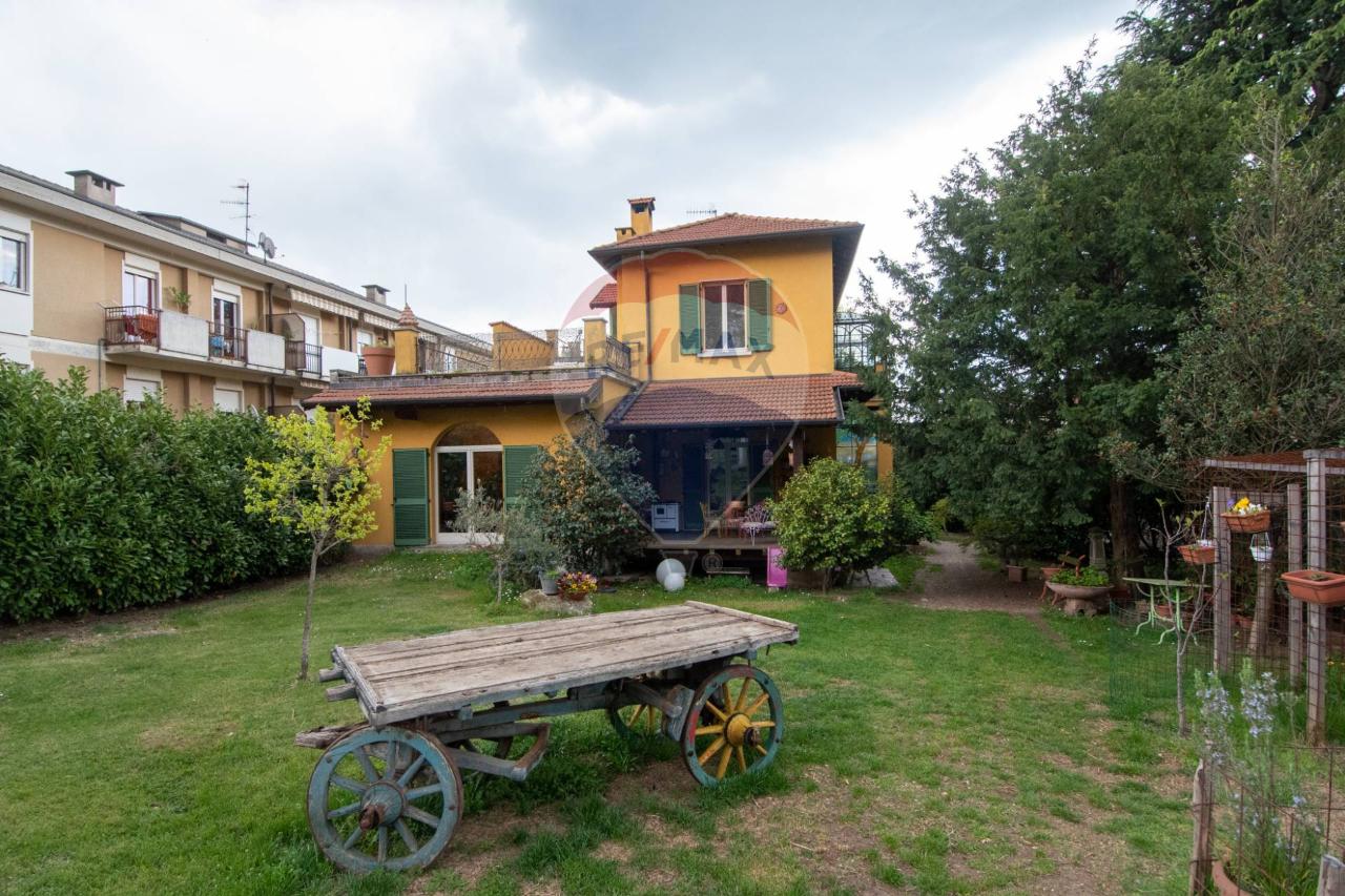 Villa in Via dei Chiosi 4, Arcisate