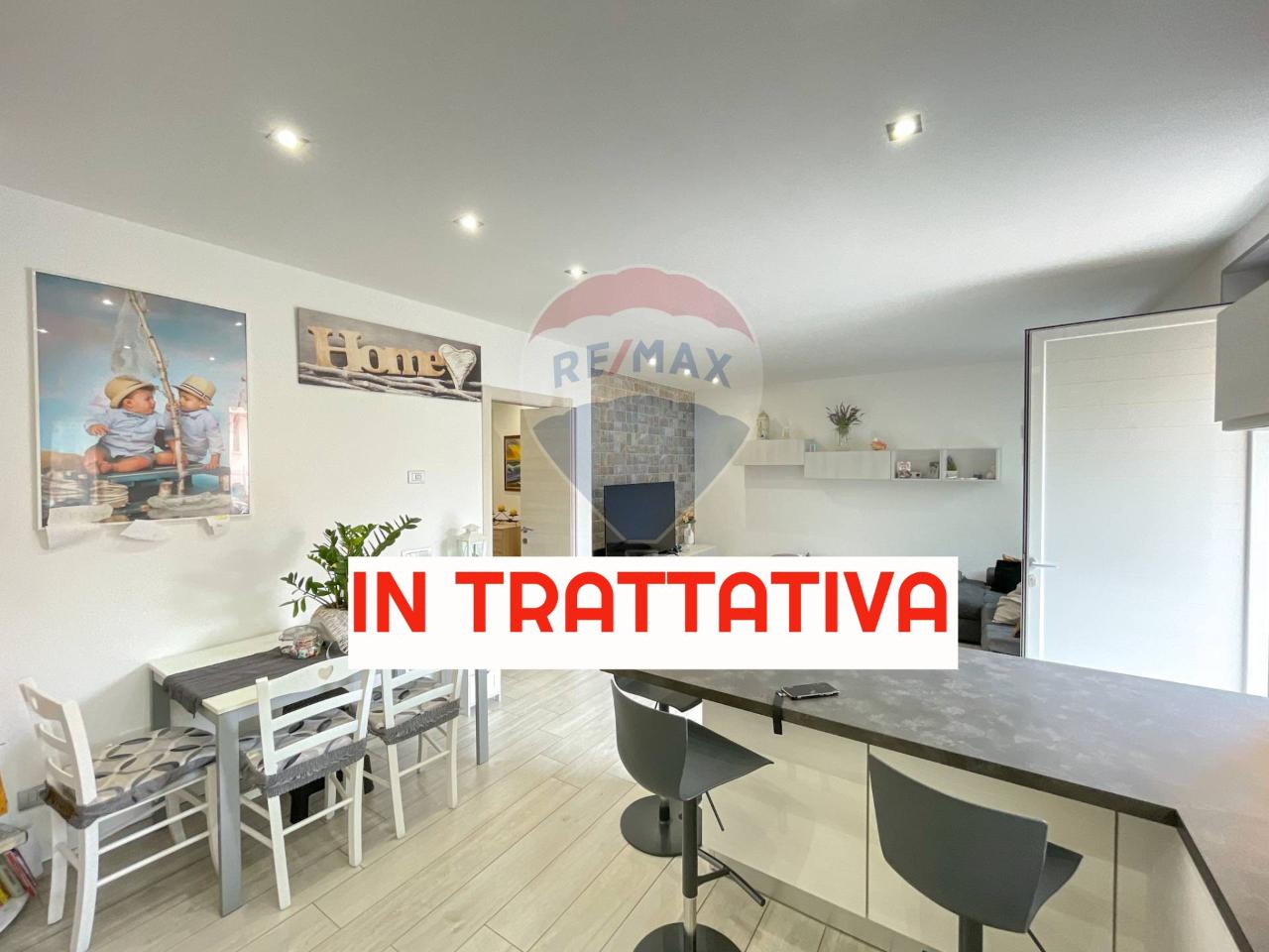 Casa indipendente in vendita a Saltrio