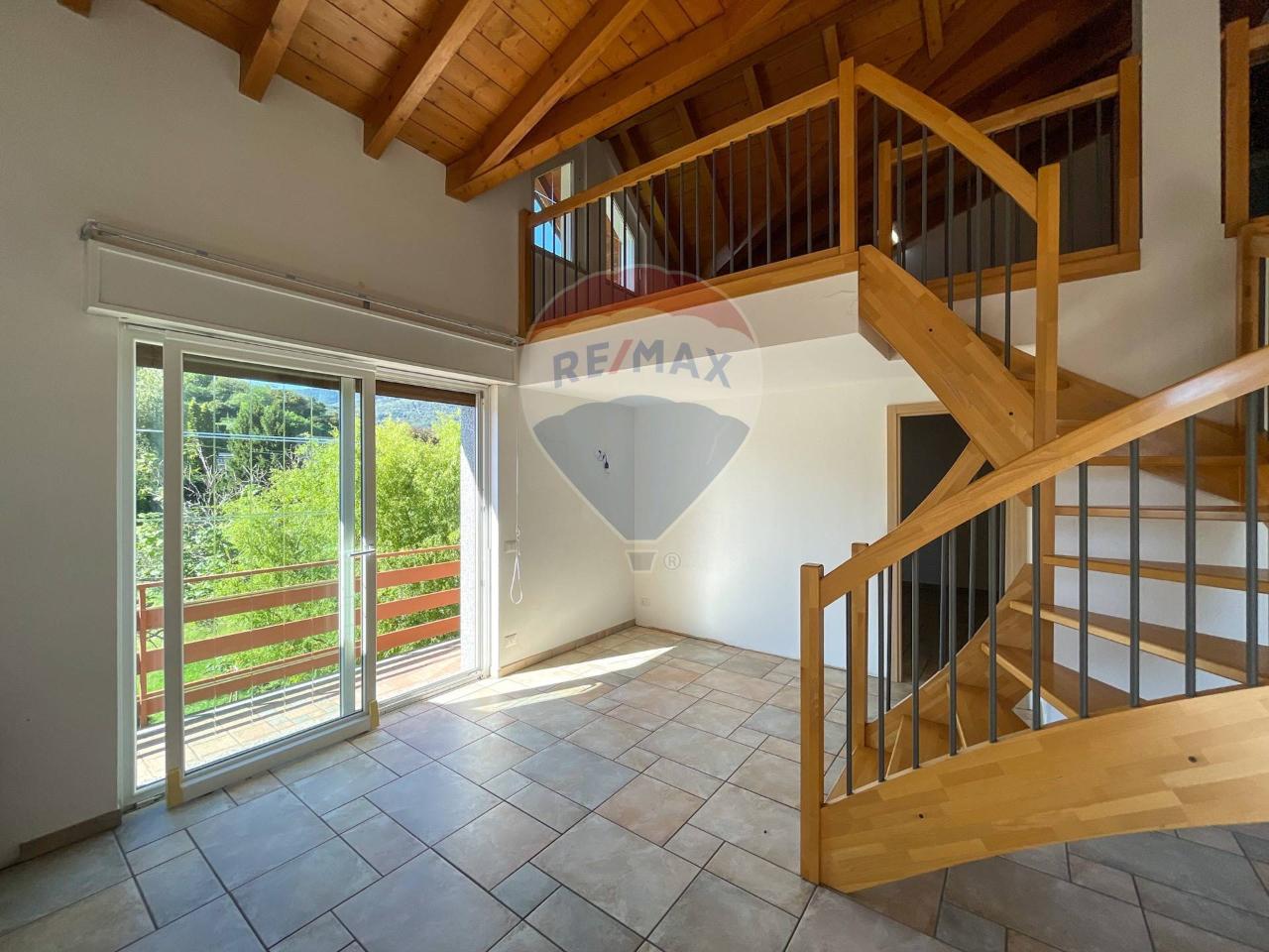 Appartamento in vendita a Besano