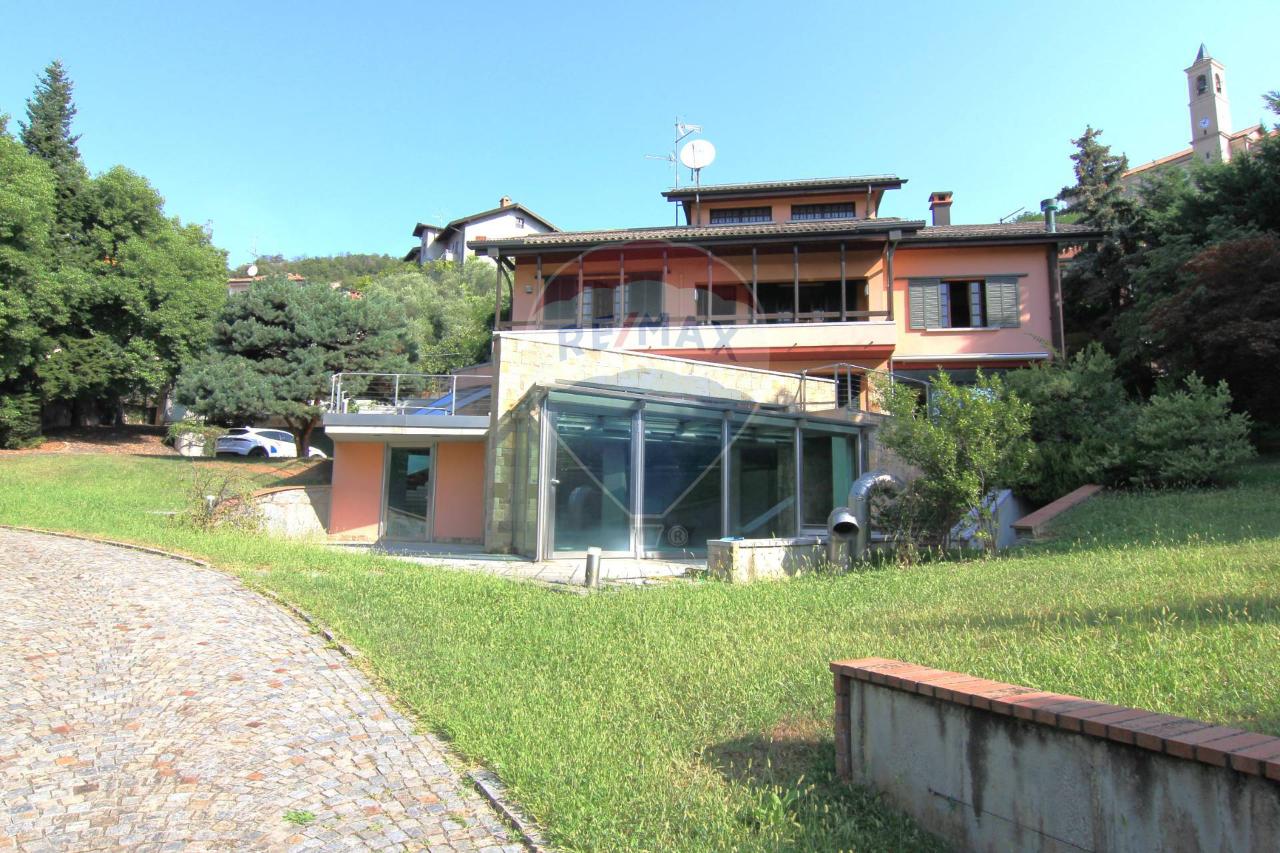 Villa in affitto a Caravate