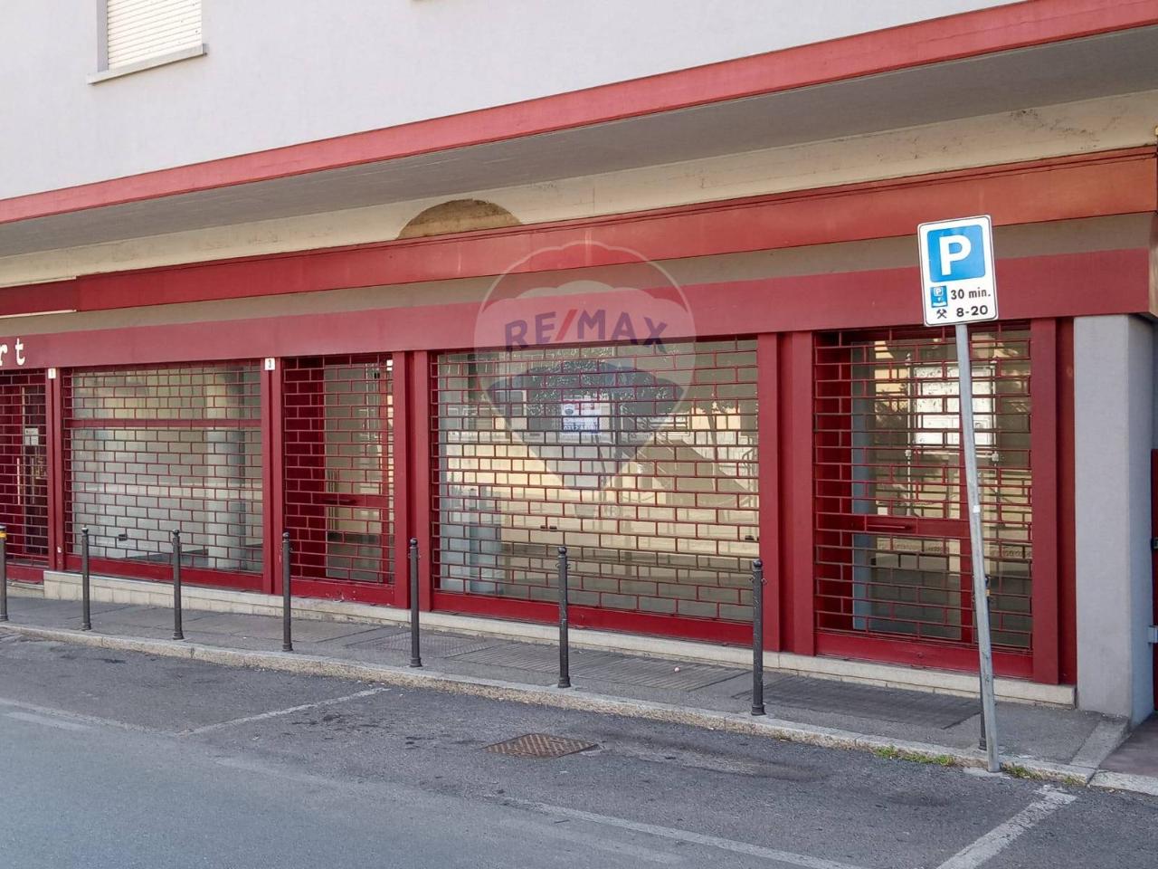 Negozio in affitto a Solbiate Arno