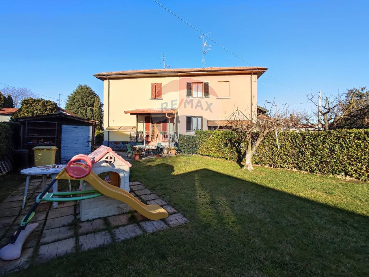 Villa in vendita a Vedano Olona