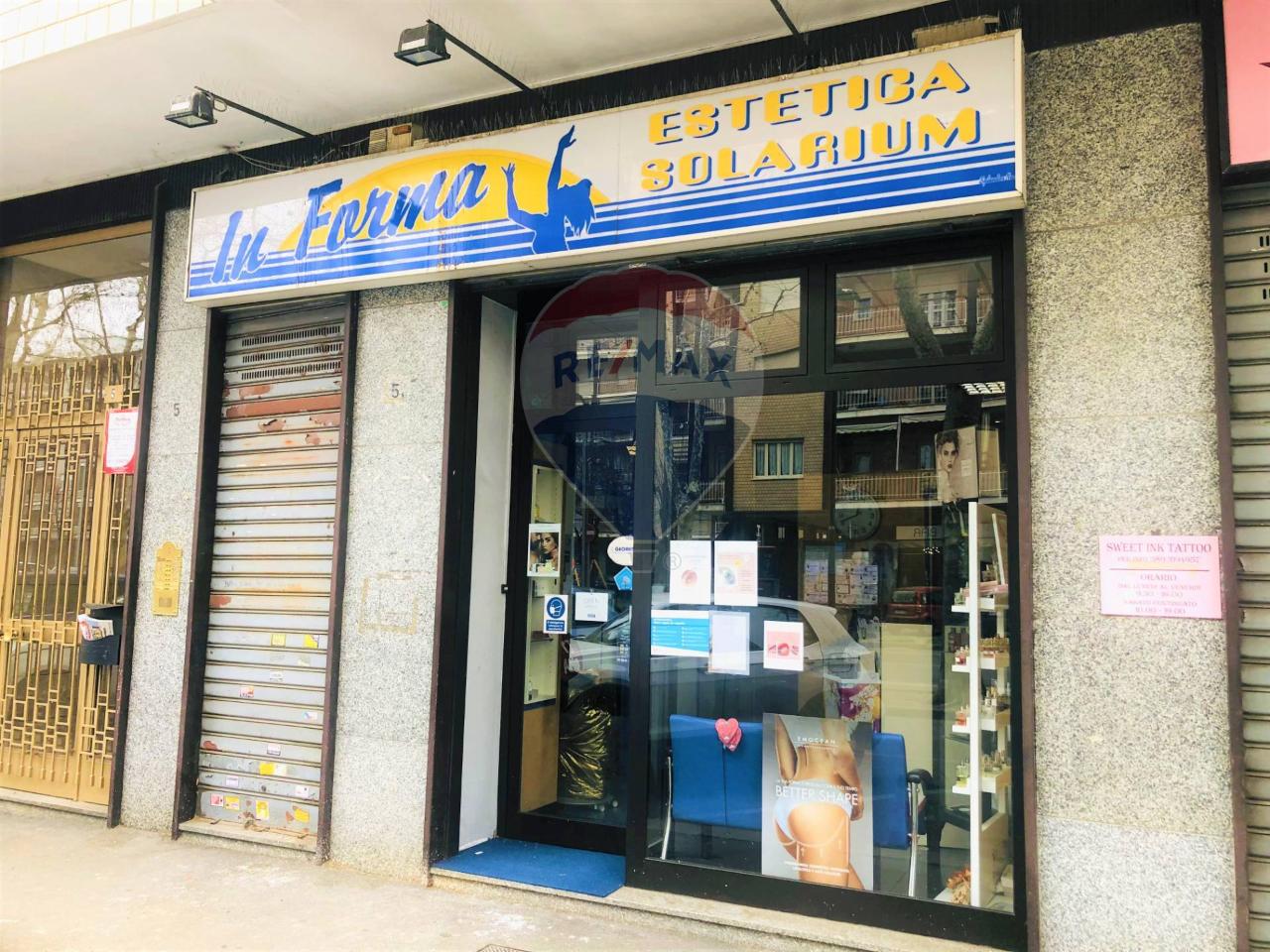 Esercizio commerciale in vendita a Beinasco