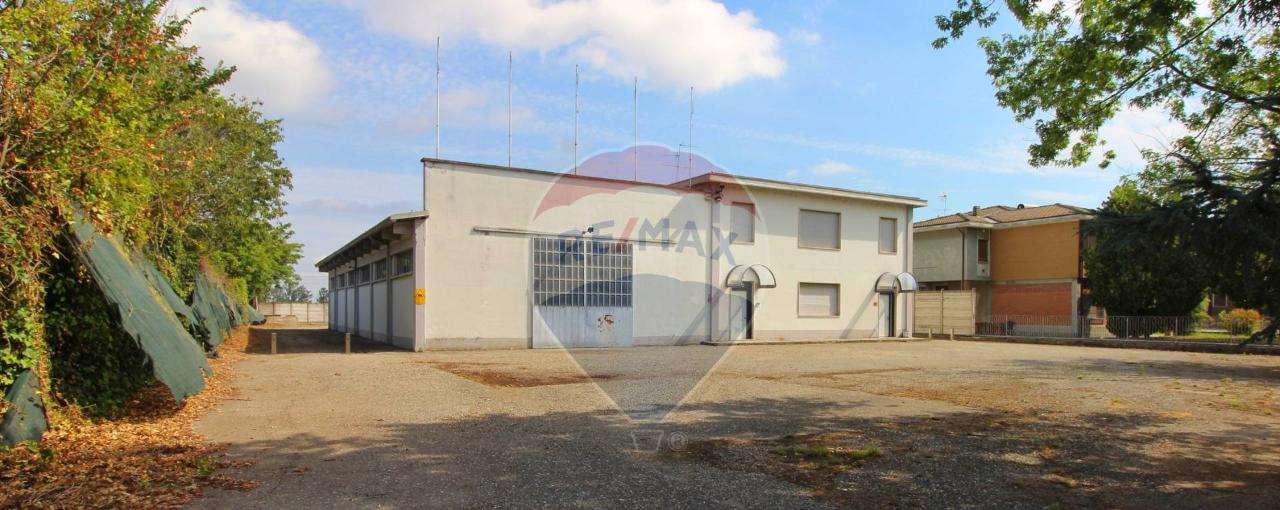 Capannone in vendita a Stradella