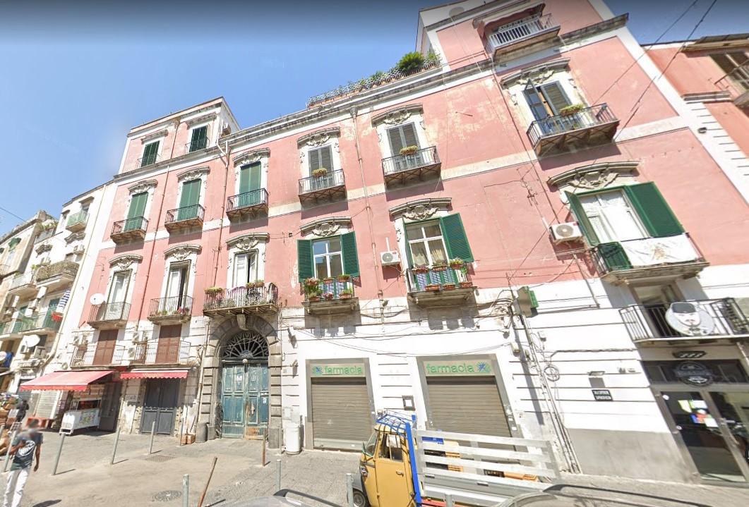 Negozio in vendita a Napoli