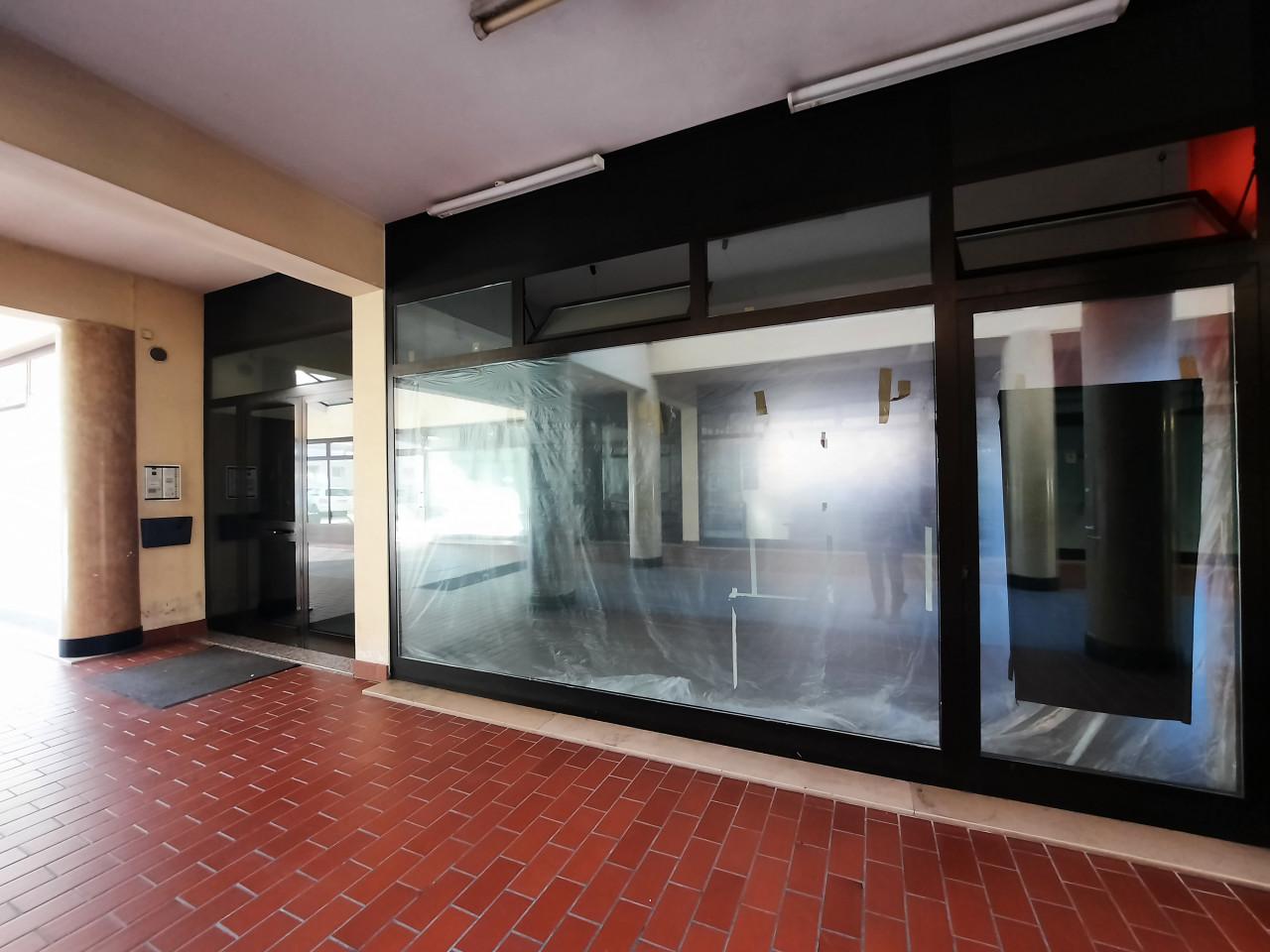 Negozio in affitto a Salzano