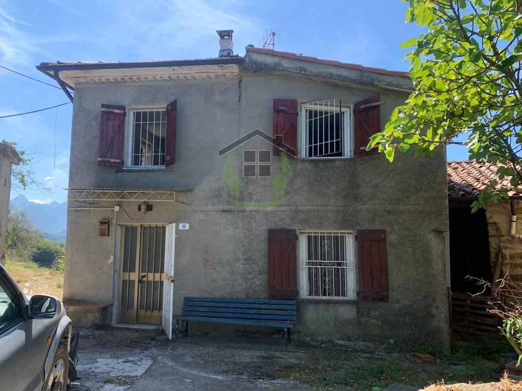 Casa indipendente in vendita a Fivizzano