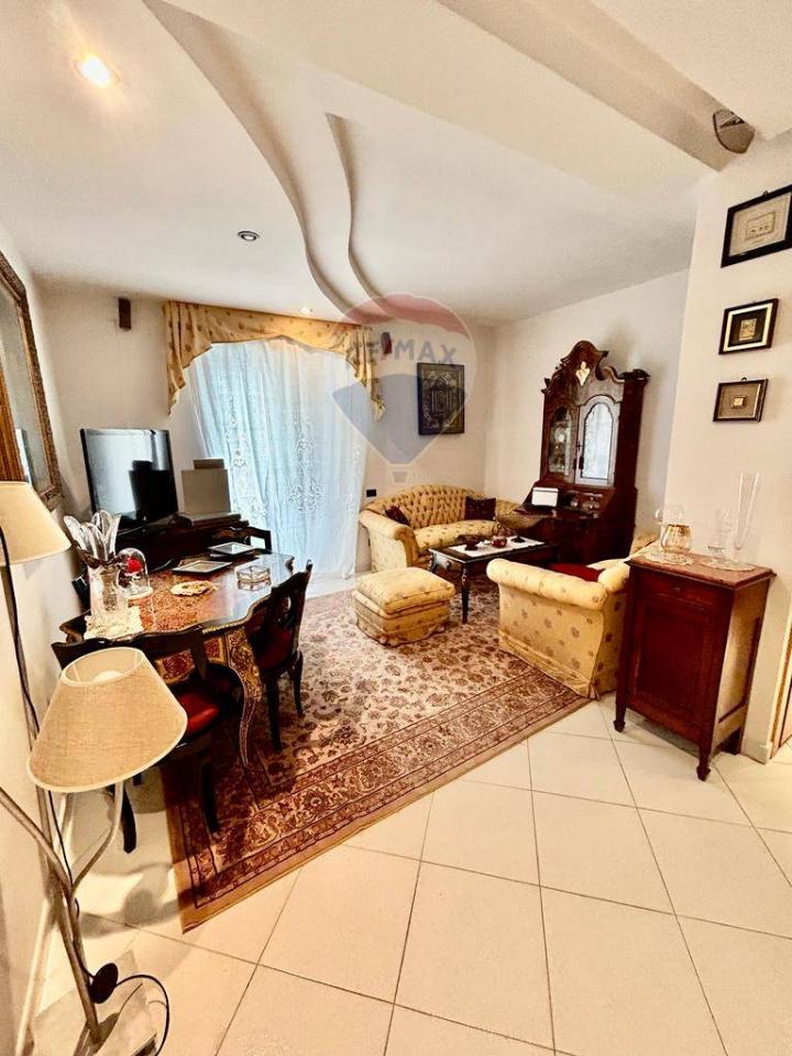 Appartamento in vendita a Giugliano In Campania