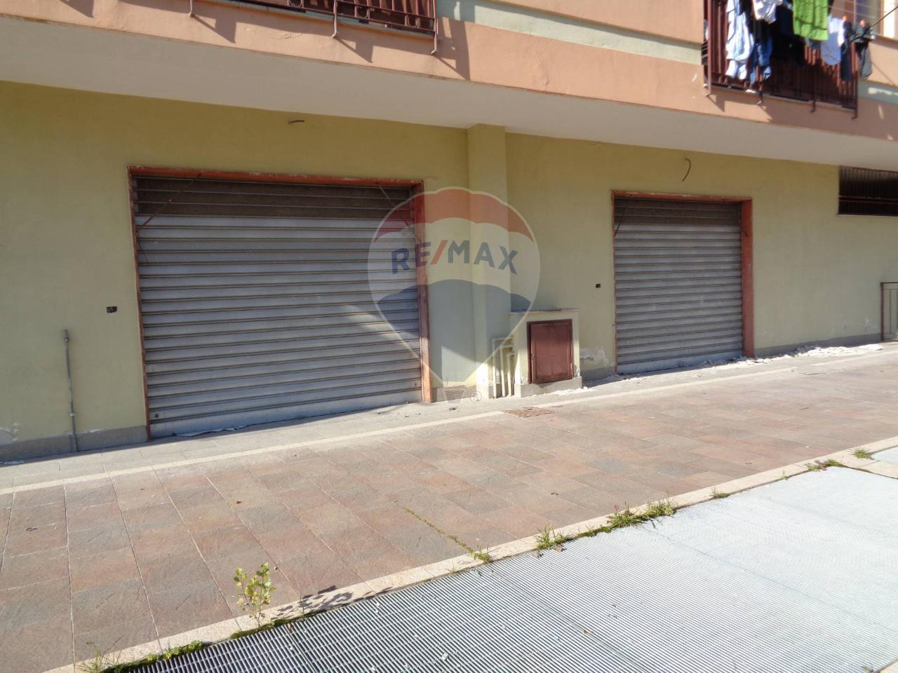 Negozio in affitto a Aversa