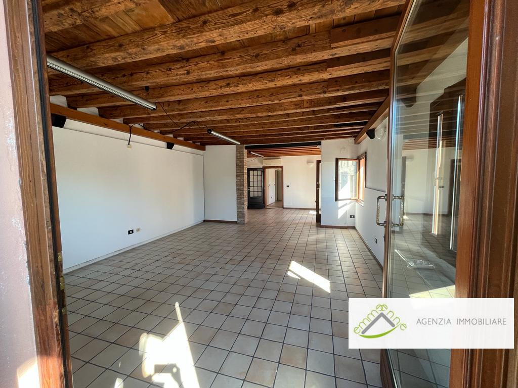 Negozio in affitto a Mira