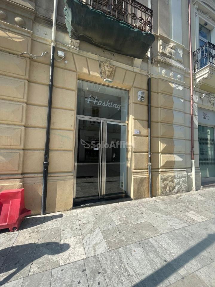 Negozio in affitto a Reggio Calabria