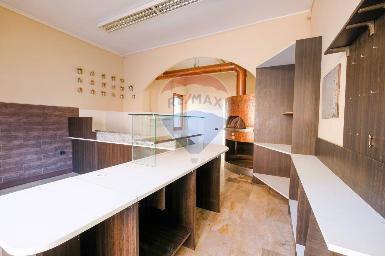 Negozio in vendita a Brembate