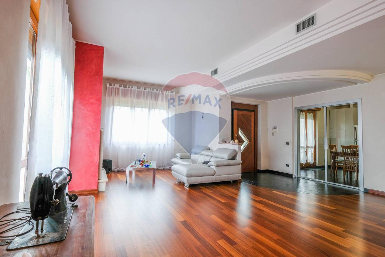 Villa in vendita a Bonate Sopra