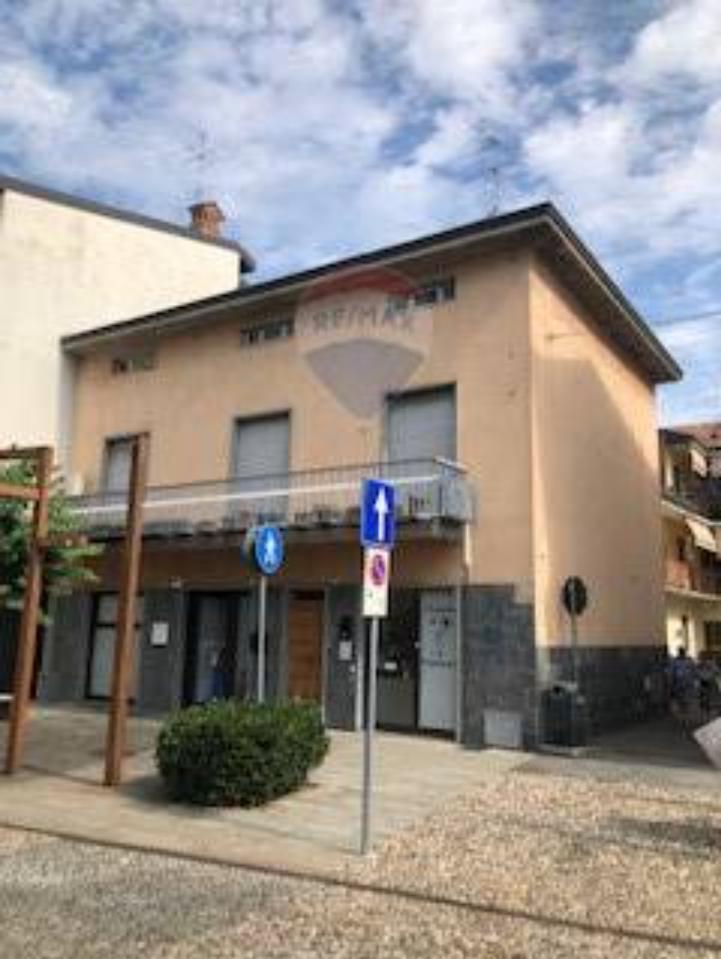 Negozio in vendita a Curno
