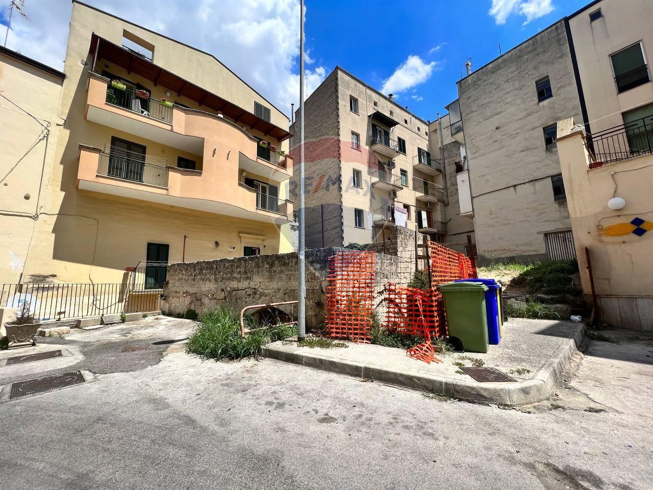 Magazzino in vendita a Matera