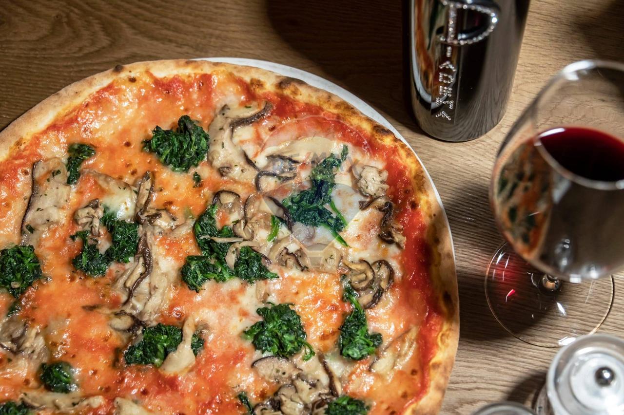 Esercizio commerciale in vendita a Matera