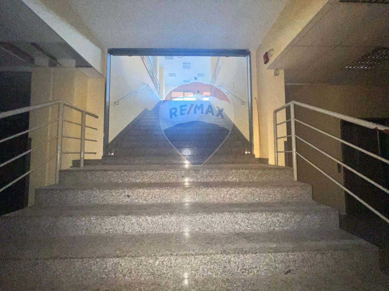 Negozio in affitto a Matera