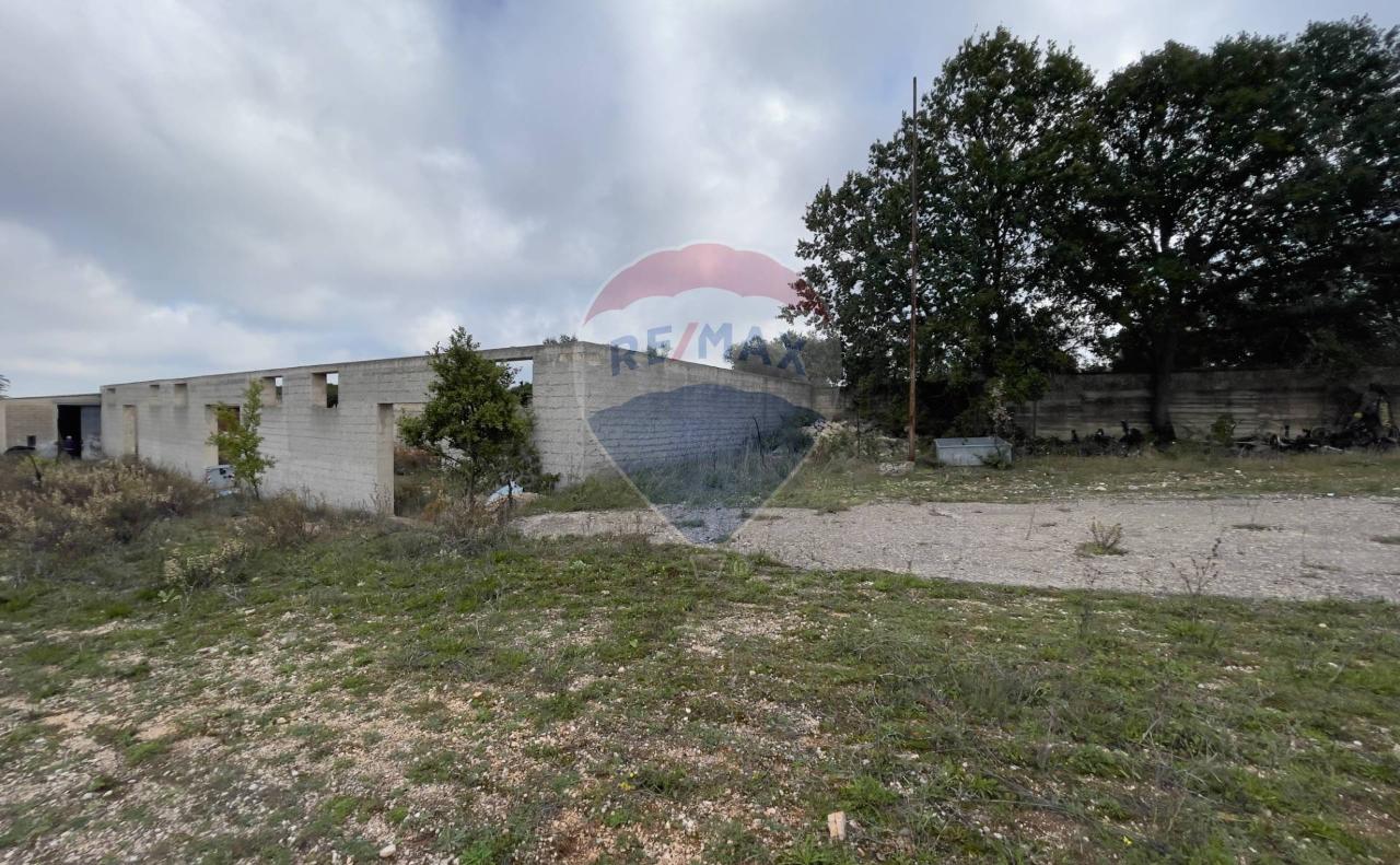 Laboratorio in vendita a Santeramo In Colle