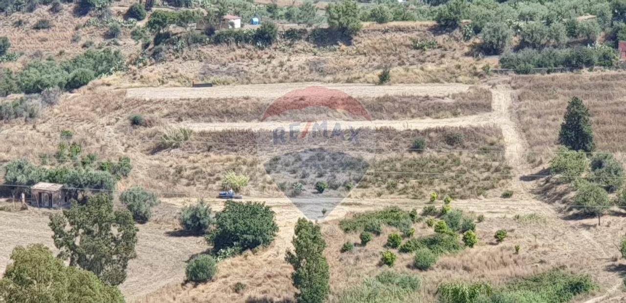 Terreno agricolo in vendita a Motta Sant'Anastasia