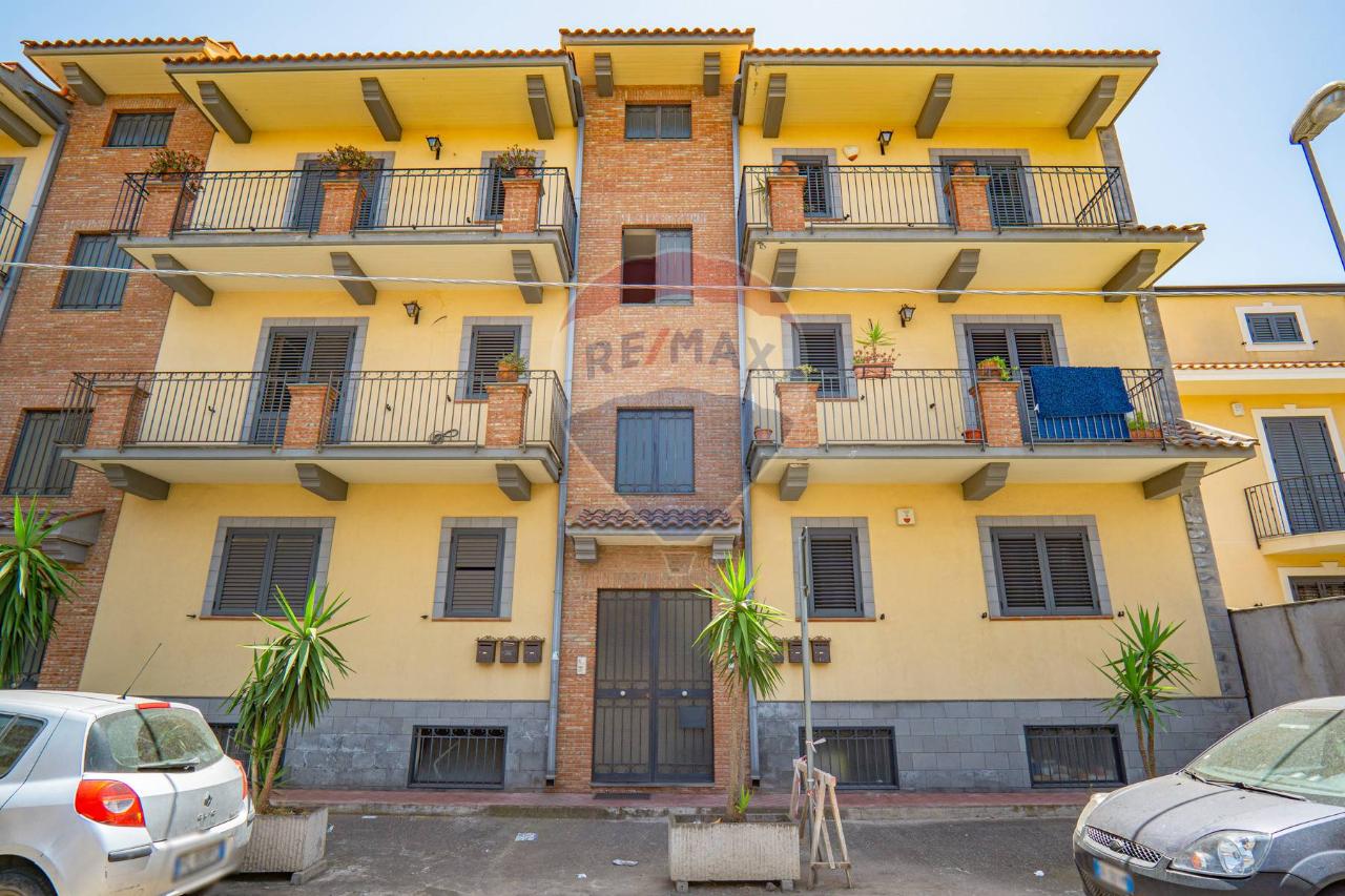 Appartamento in vendita a Camporotondo Etneo