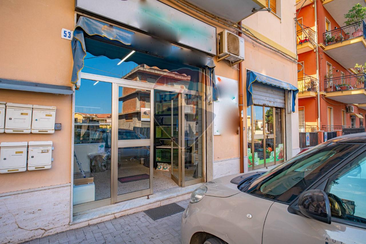 Negozio in vendita a Giarre