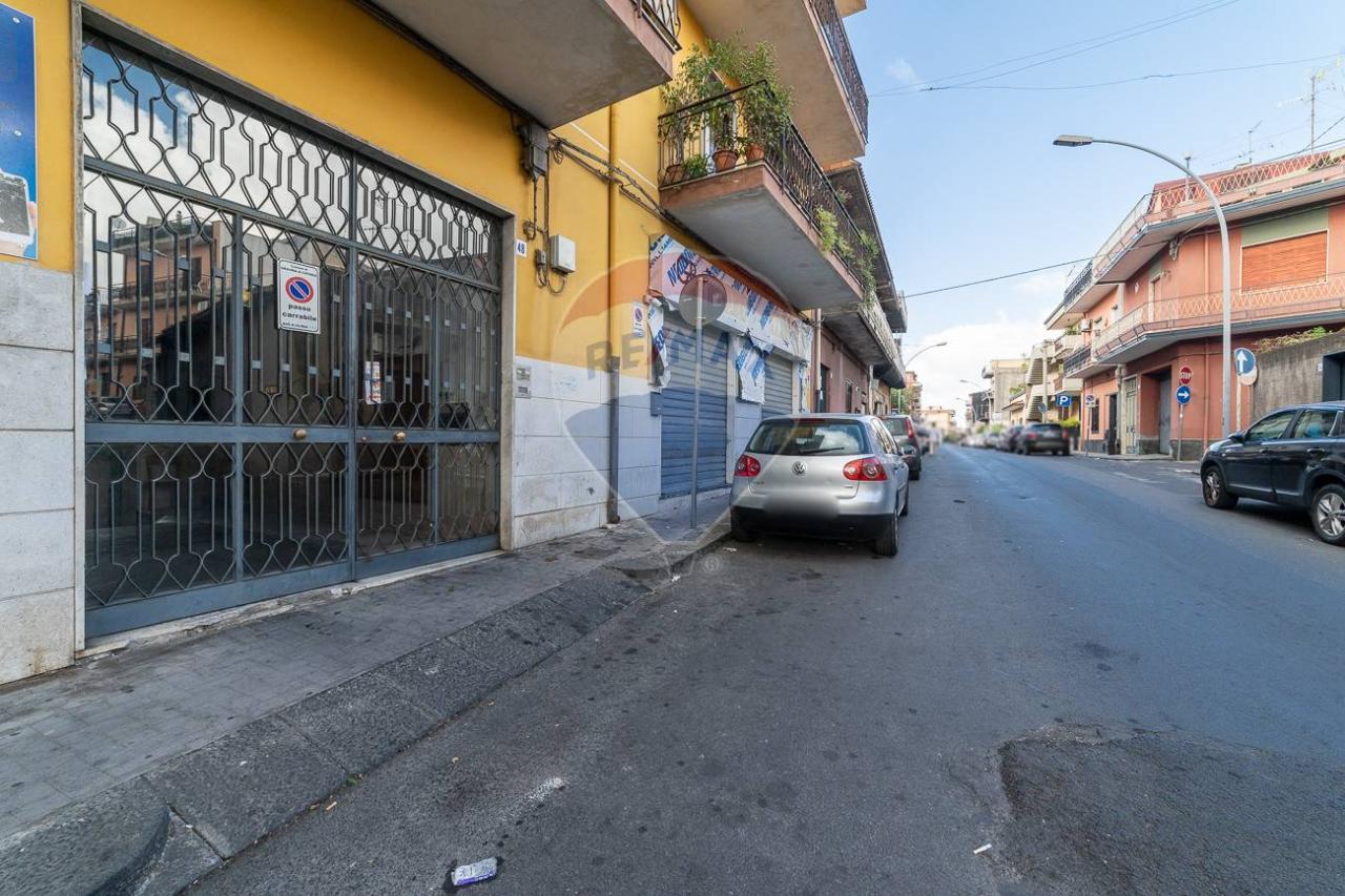 Box in vendita a Gravina Di Catania