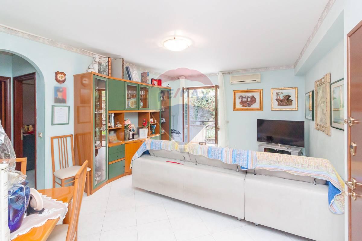 Trilocale in Via Pozzo 75, Aci Catena