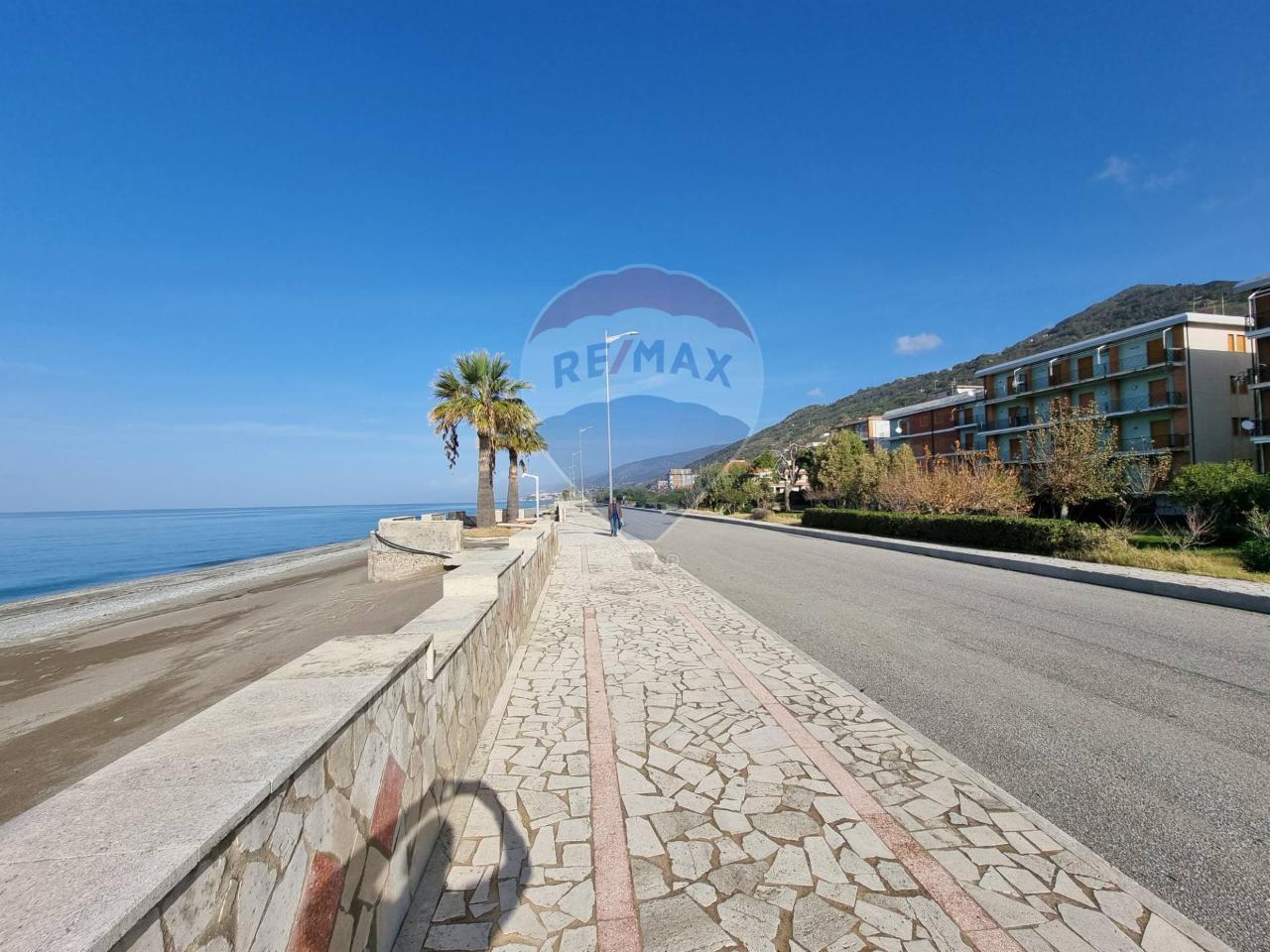 Appartamento in vendita a Falconara Albanese