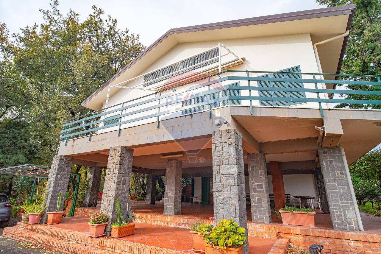 Villa in vendita a Aci Sant'Antonio