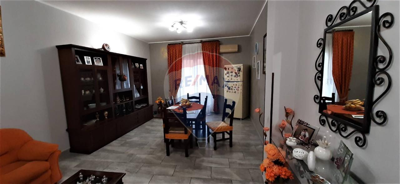 Casa indipendente in vendita a Aci Sant'Antonio