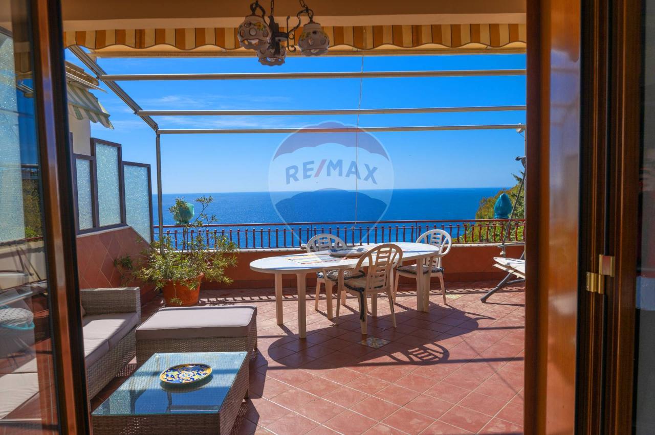 Appartamento in vendita a Letojanni