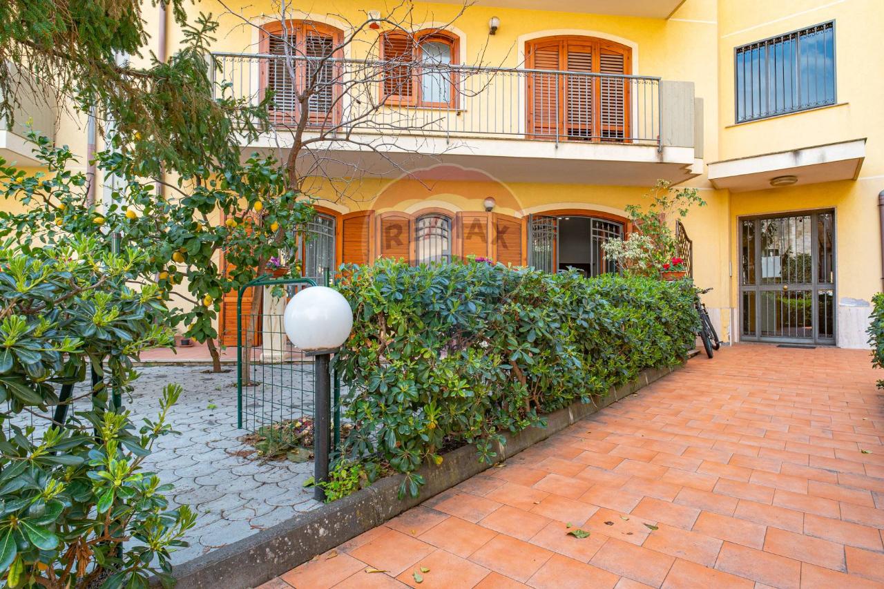 Appartamento in vendita a Acireale