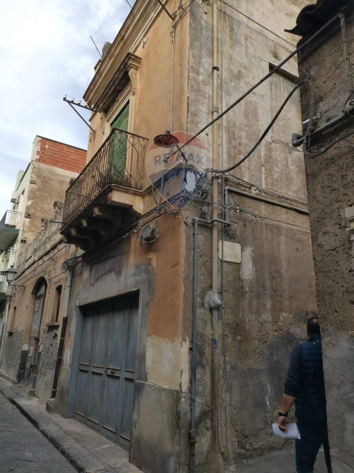 Casa indipendente in vendita a Paterno'