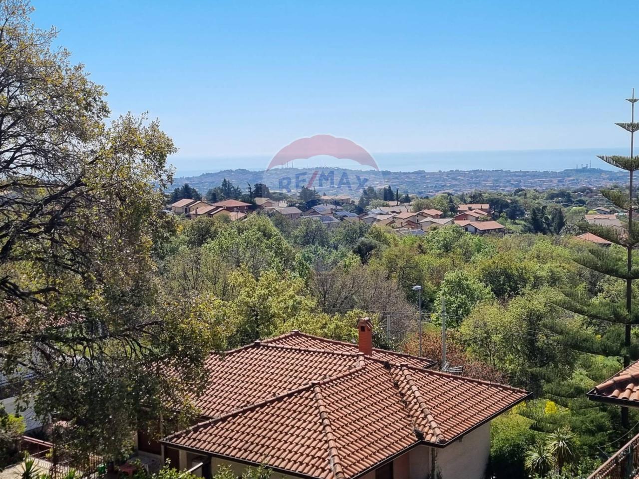 Casa indipendente in vendita a Trecastagni