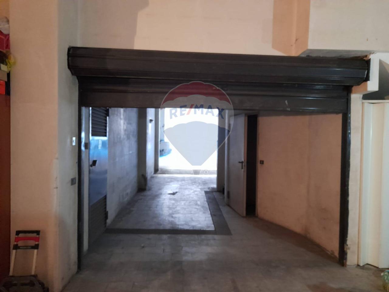 Negozio in vendita a Tremestieri Etneo