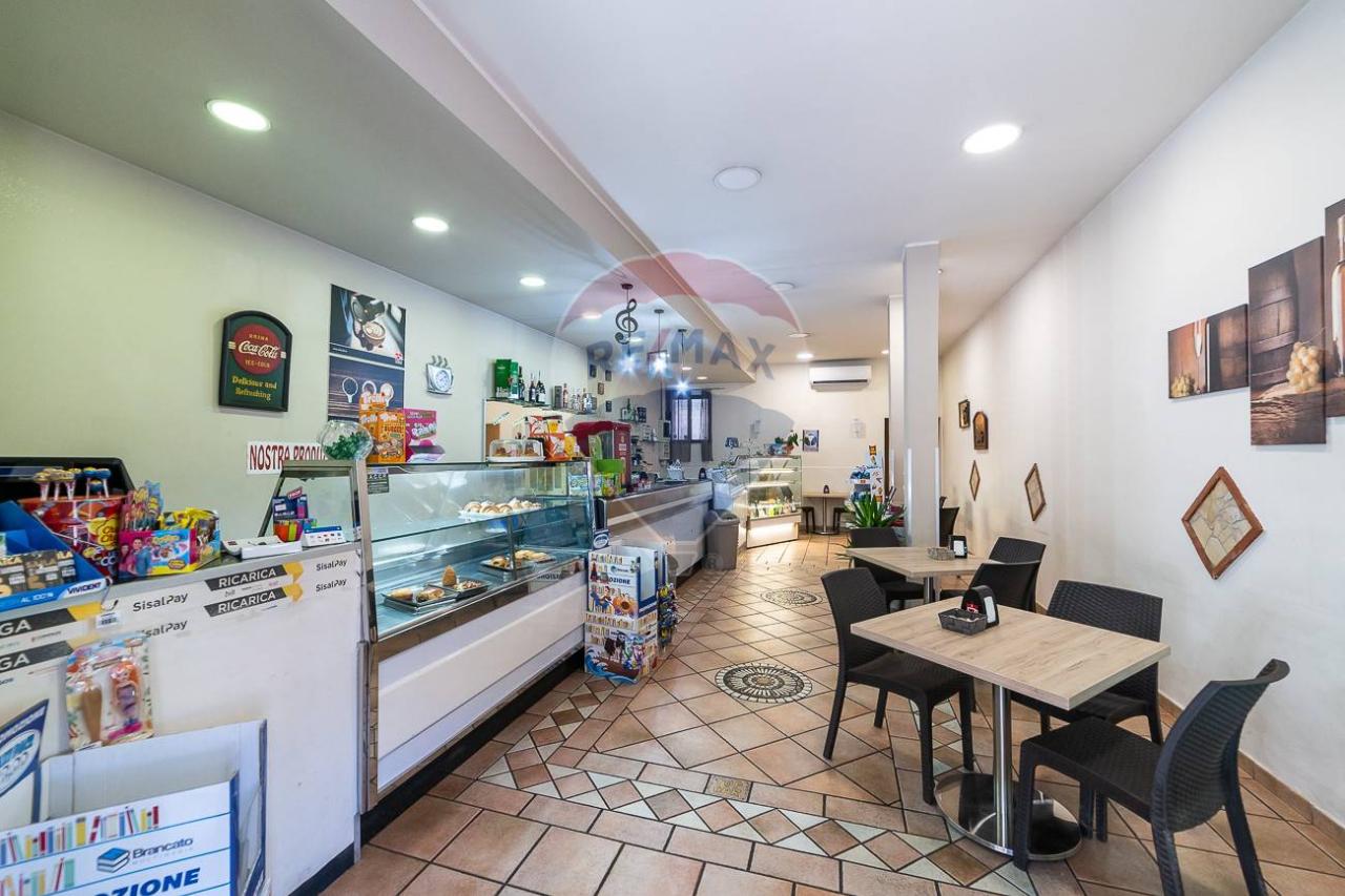 Bar in vendita a San Giovanni La Punta