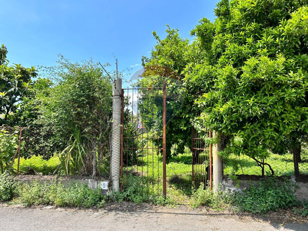 Terreno agricolo in vendita a Aci Sant'Antonio