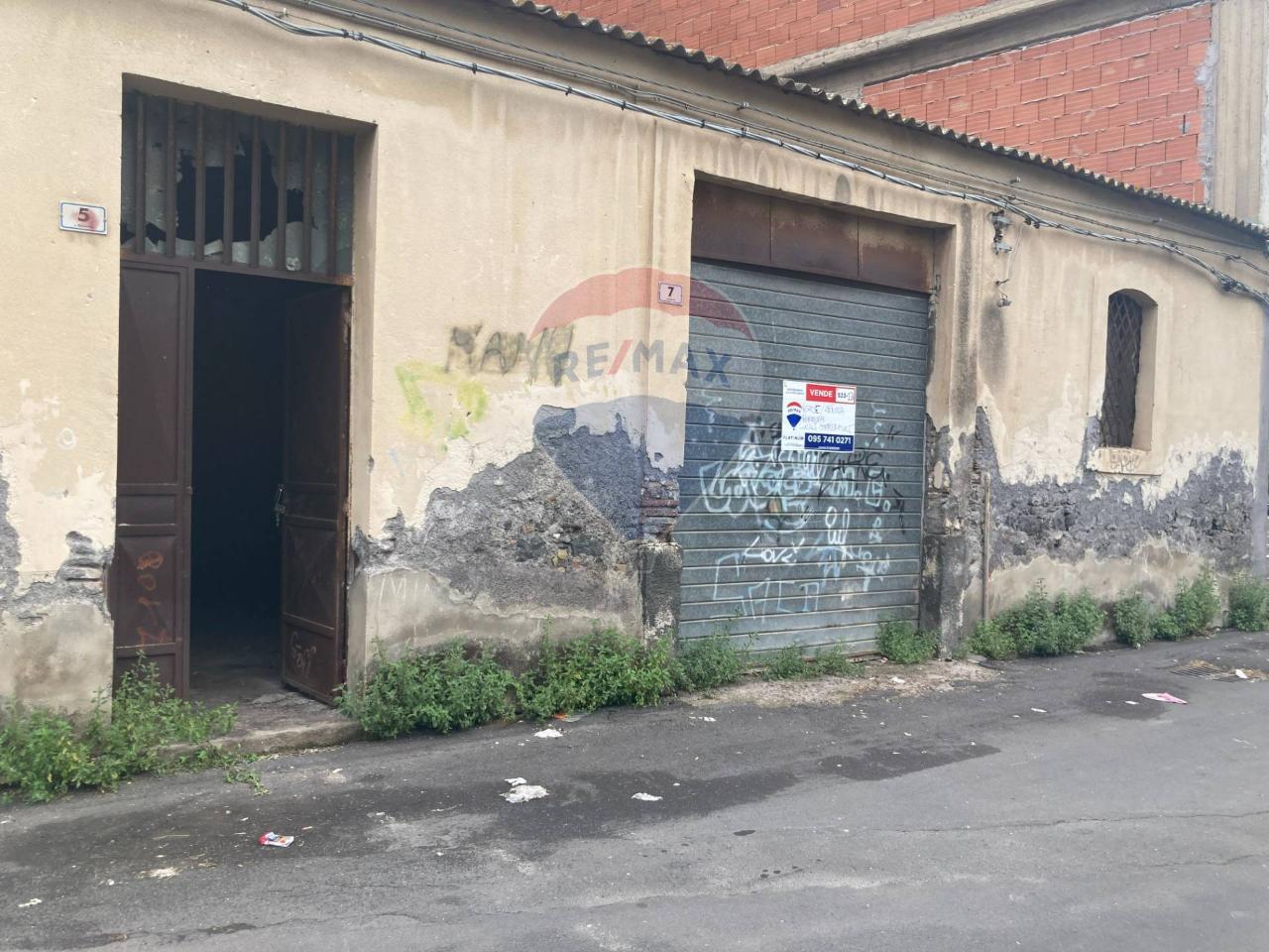 Negozio in vendita a Paterno'